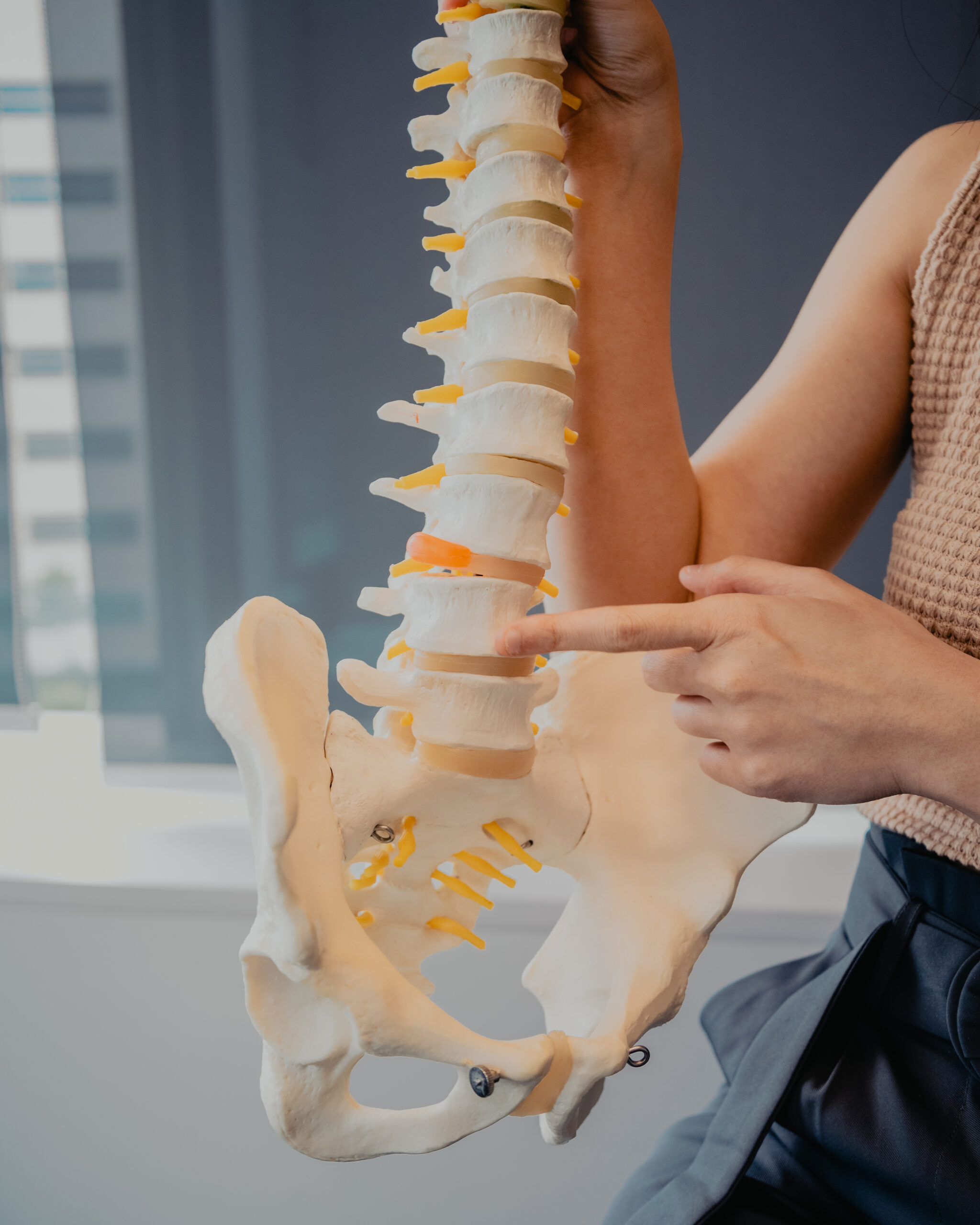 Prevention of spinal cord injury: How to protect your spine ...